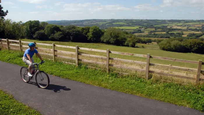 Swiss Valley Cycle Route - Llanelli - Walk Wheel Cycle Trust