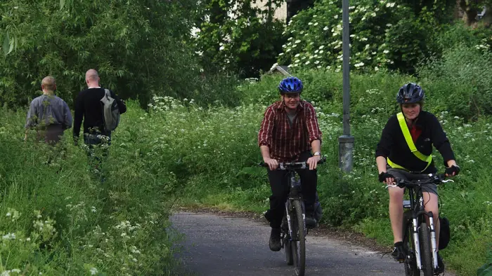 Wandle Trail: Wandsworth to Carshalton and Farthing Downs - Walk Wheel ...