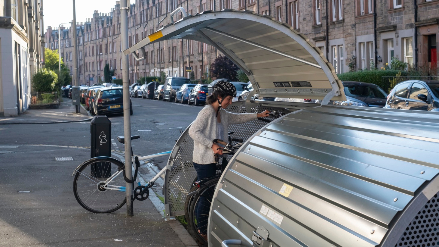 Improving cycle parking for people on a low income - Walk Wheel Cycle ...