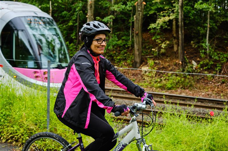 What role can walking, wheeling and cycling play in longer journeys ...