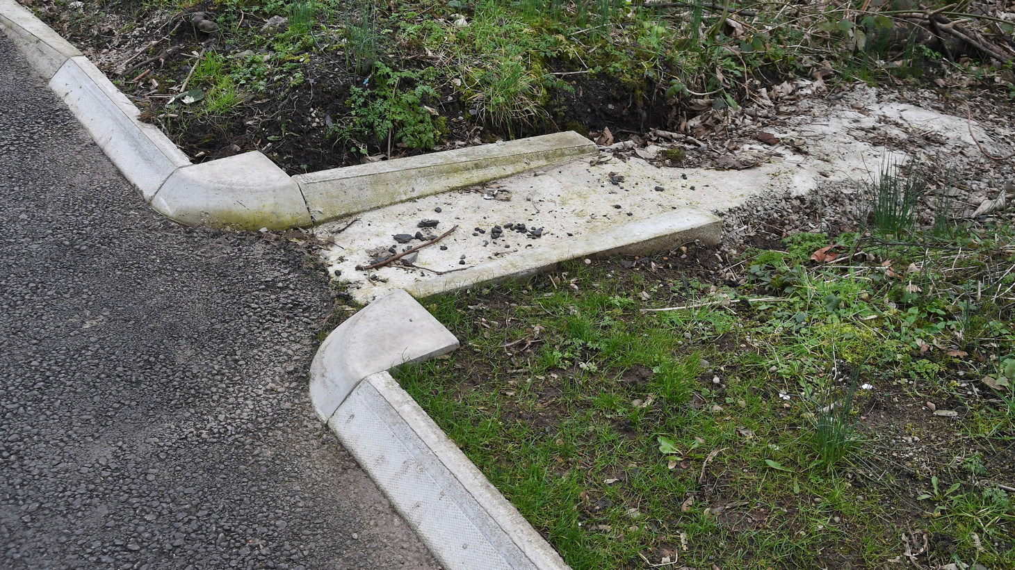 Community celebrate improvements to Foss Islands Path in York - Walk ...